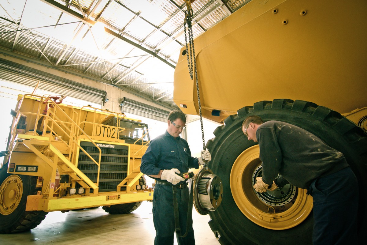 Earthmoving Equipment Hire Perth & Earthmoving Equipment Support ...